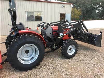 Case IH Farmall 40B Tractor & Loader, Tractors Case IH SA | Power Farming