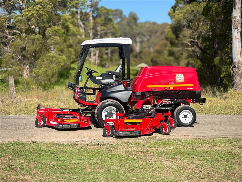 Toro Groundsmaster 5900 wide area ride on diesel commercial lawn mower ...