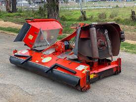Howard Stealth Slasher Hay/Forage Equip, Pasture Care Howard NSW ...