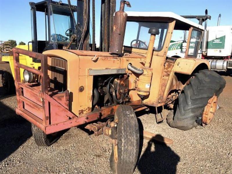 Chamberlain 354 2wd tractor, Wrecking Chamberlain NSW | Power Farming
