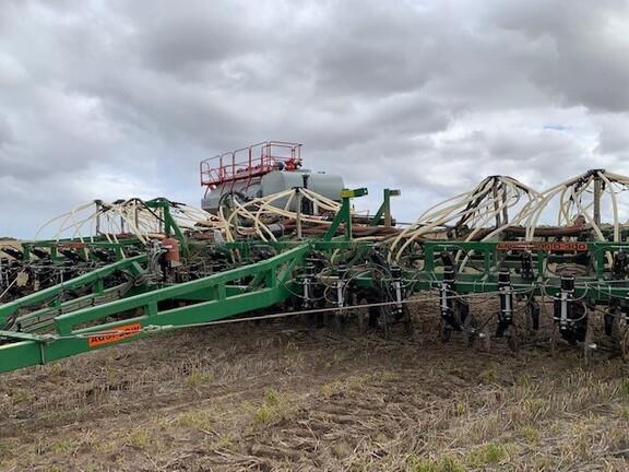 Ausplow DBS D-300 airseeder, Seeding Tillage Ausplow WA | Power Farming