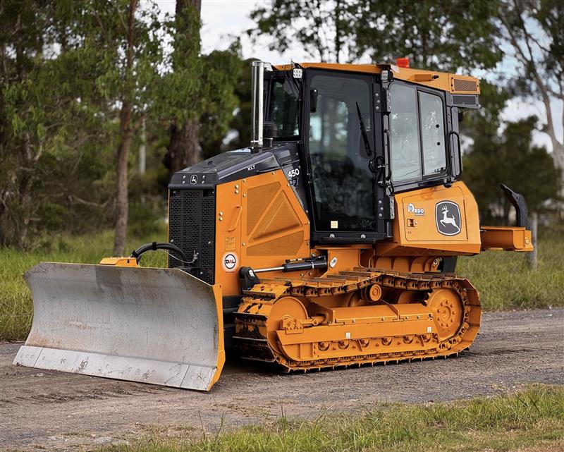 Loaders Diggers & Dozers Rollers | Power Farming