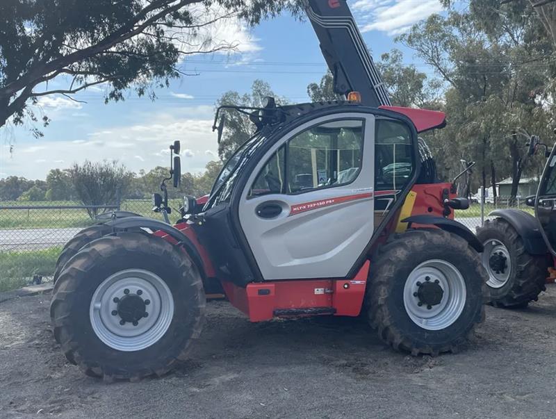 Tele Handlers | Power Farming
