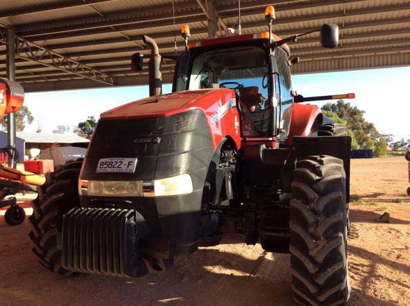 Case IH Magnum 260 tractor, Tractors Case IH VIC | Power Farming