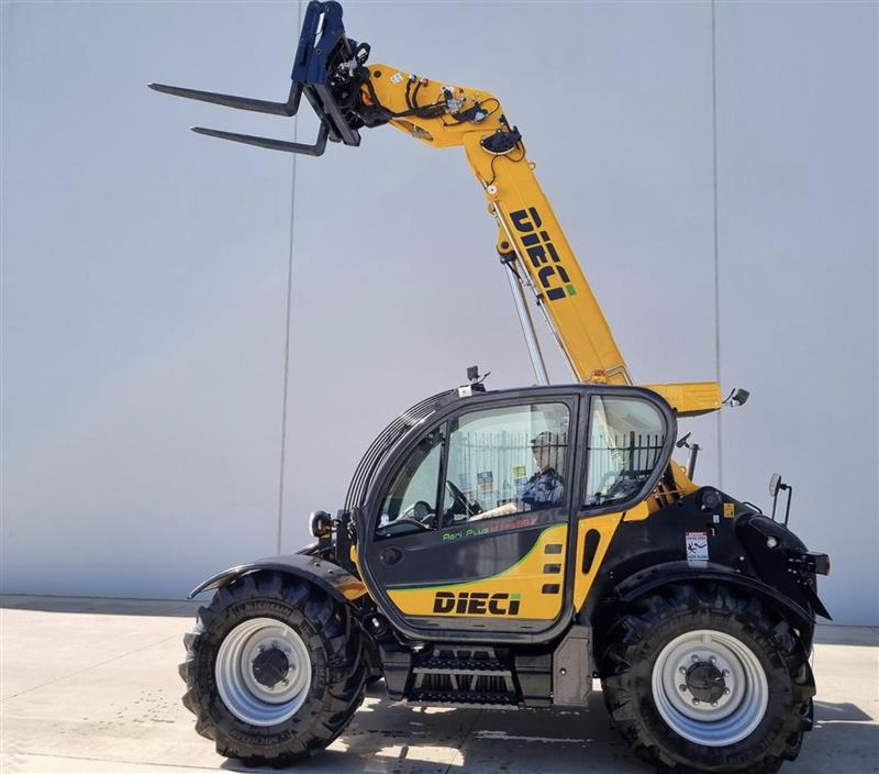 Tele Handlers | Power Farming