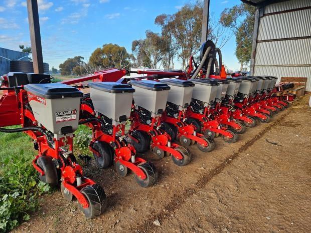 Seeders/Bars/Air seeders | Power Farming