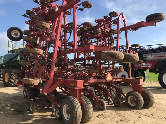 Morris C2 Contour airseeder, Seeding Tillage Morris WA | Power Farming