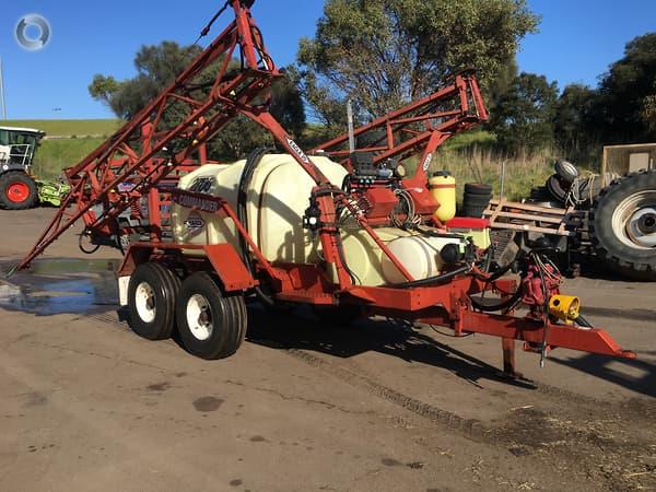 Hardi Commander 2700 boom sprayer, Sprayers & Equipment Hardi VIC ...