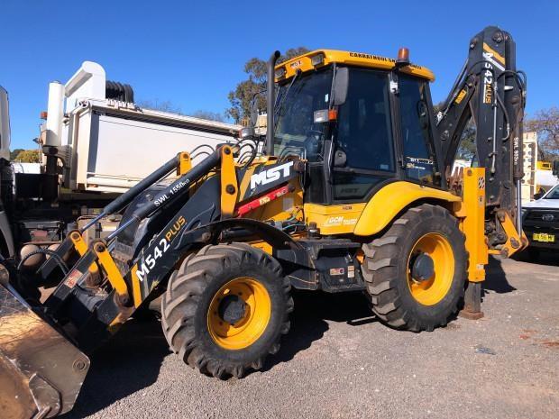 Loaders Diggers & Dozers Rollers | Power Farming