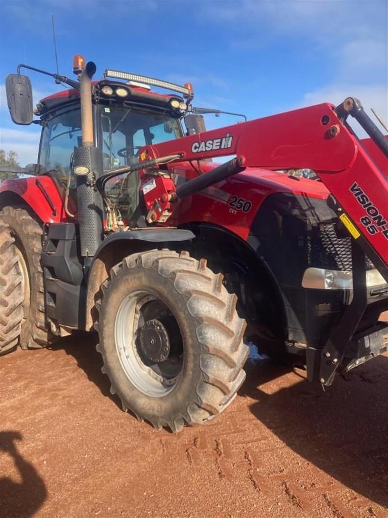 Case IH Magnum 250 tractor, Tractors Case IH NSW | Power Farming