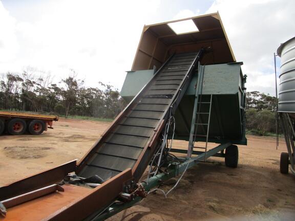 Grain Chaser Carts | Power Farming