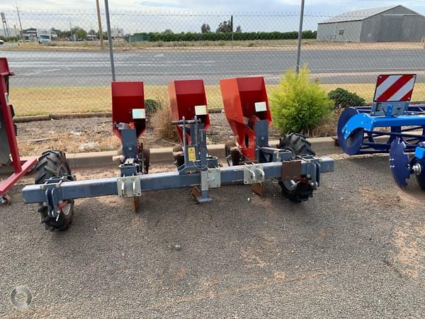 Erme PLM 3 Single Row Mechanical Garlic Planter, Seeding Tillage ERME ...