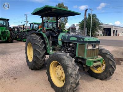 John Deere 5400 tractor, Tractors John Deere QLD | Power Farming