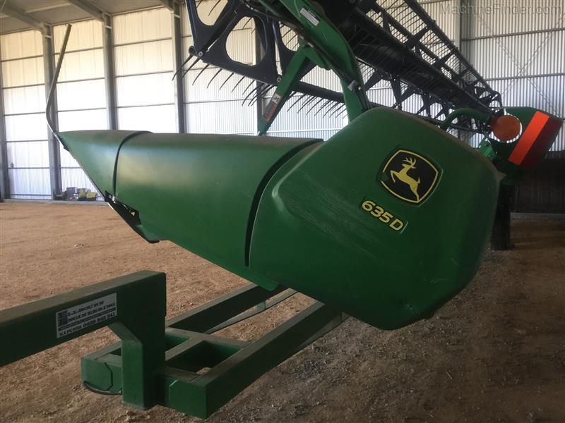 John Deere 635D harvester front, Harvesters John Deere SA | Power Farming