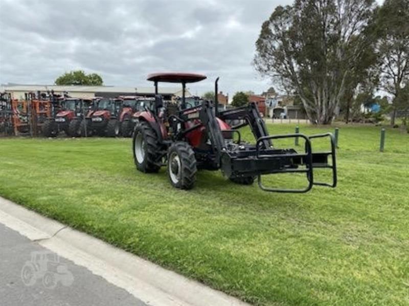 Case IH JX80 tractor, Tractors Case IH VIC | Power Farming