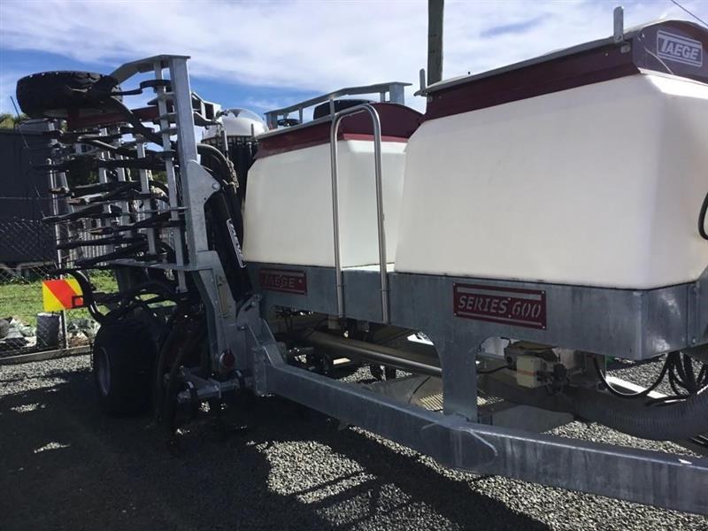 Taege AS600 airseeder, Seeding Tillage Taege Manufacturing (NZ) TAS | Power Farming