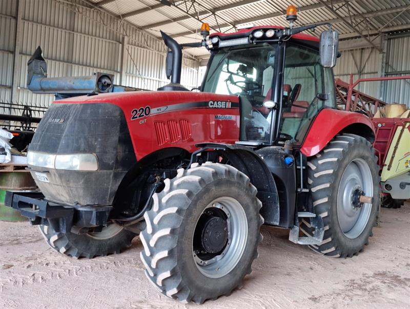 Case IH Magnum 220 CVT Tractor, Tractors Case IH SA, Case IH Magnum 220 ...