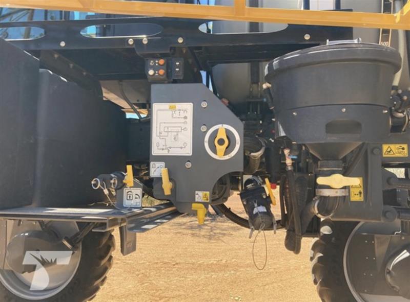 Rogator RG700B self propelled sprayer, Sprayers & Equipment Rogator QLD ...