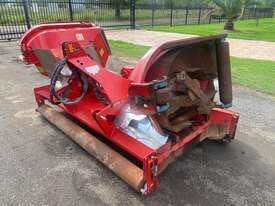 Howard S2 340 Slasher, Pasture Care Howard NSW | Power Farming