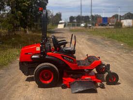 Kubota ZG332 Zero Turn Lawn Equipment, Lawn Mowers Kubota NSW | Power ...