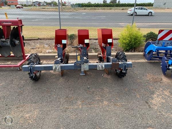 Erme PLM 3 Single Row Mechanical Garlic Planter, Seeding Tillage ERME ...