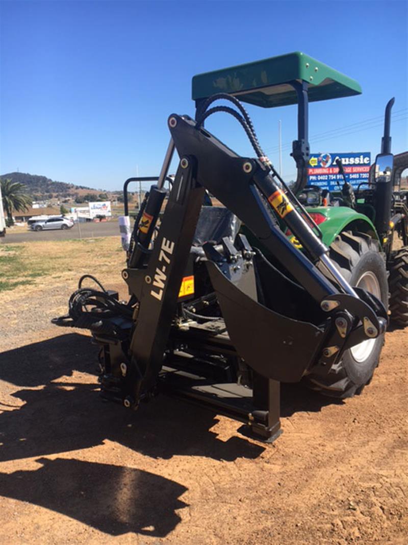 Agking LW7E side-shift backhoe, Loaders Excavators AgKIng QLD | Power ...