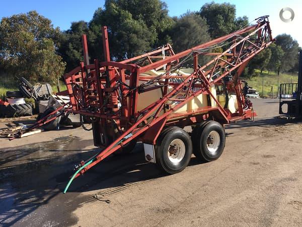 Hardi Commander 2700 boom sprayer, Sprayers & Equipment Hardi VIC ...
