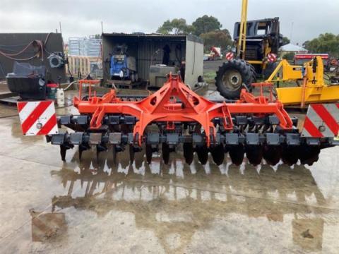 Kuhn OPTIMER 403 cultivator, Seeding Tillage Kuhn VIC | Power Farming