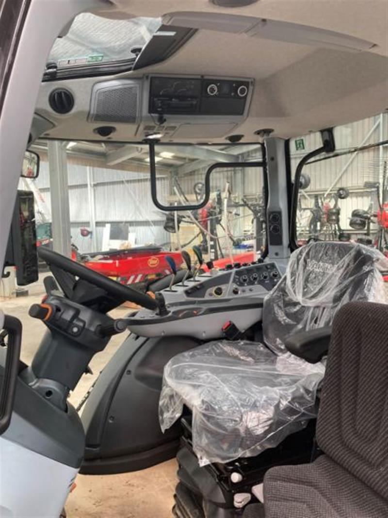 Valtra N135 tractor, Tractors Valtra VIC | Power Farming