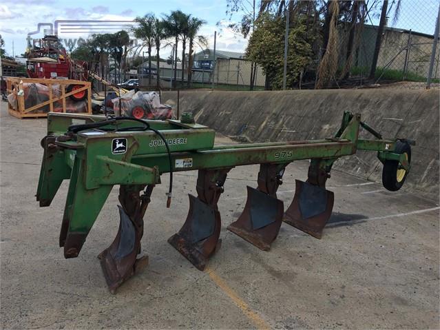 John Deere 975 square plough, Seeding Tillage John Deere QLD | Power ...