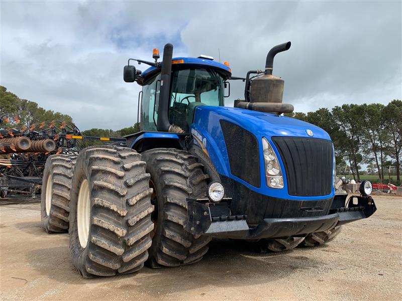 New Holland T9.645 4WD Tractor, Tractors New Holland SA | Power Farming
