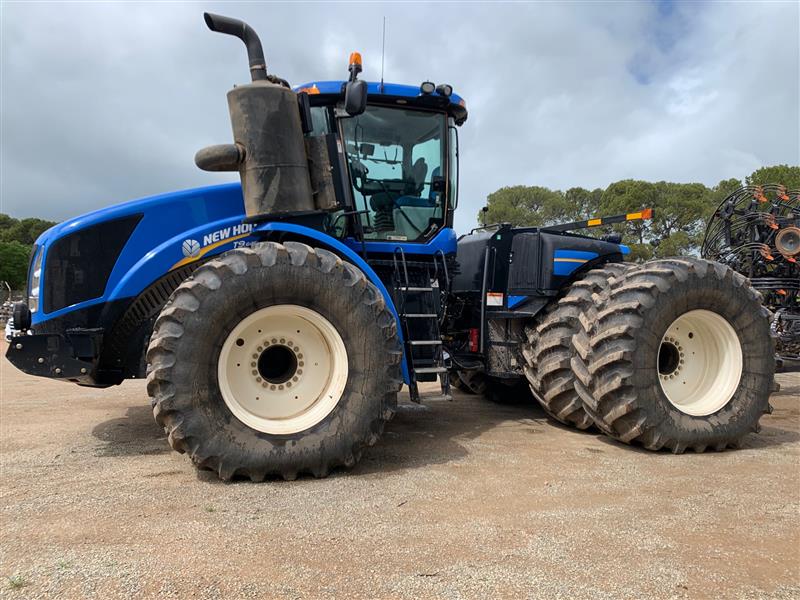 New Holland T9.645 4WD Tractor, Tractors New Holland SA | Power Farming