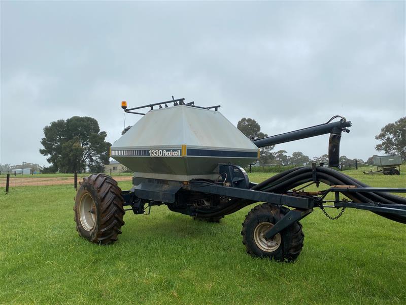 Flexi-Coil ST820 Bar & 1330 Air Cart, Seeding Tillage Flexicoil SA ...
